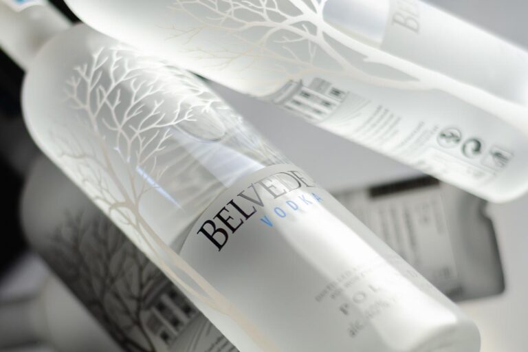 Rượu vodka nhập khẩu chính hãng, báo giá vodka mới nhất 2025